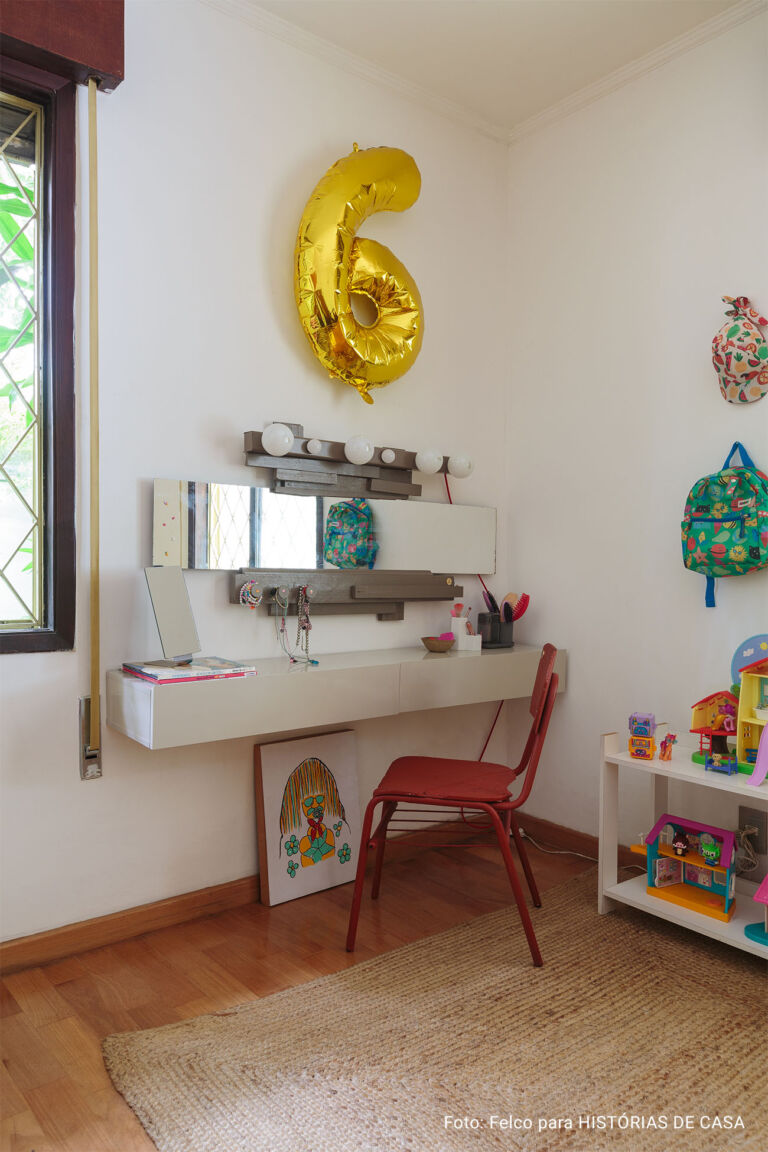 A casa dos anos 60 do designer Paulo Biacchi